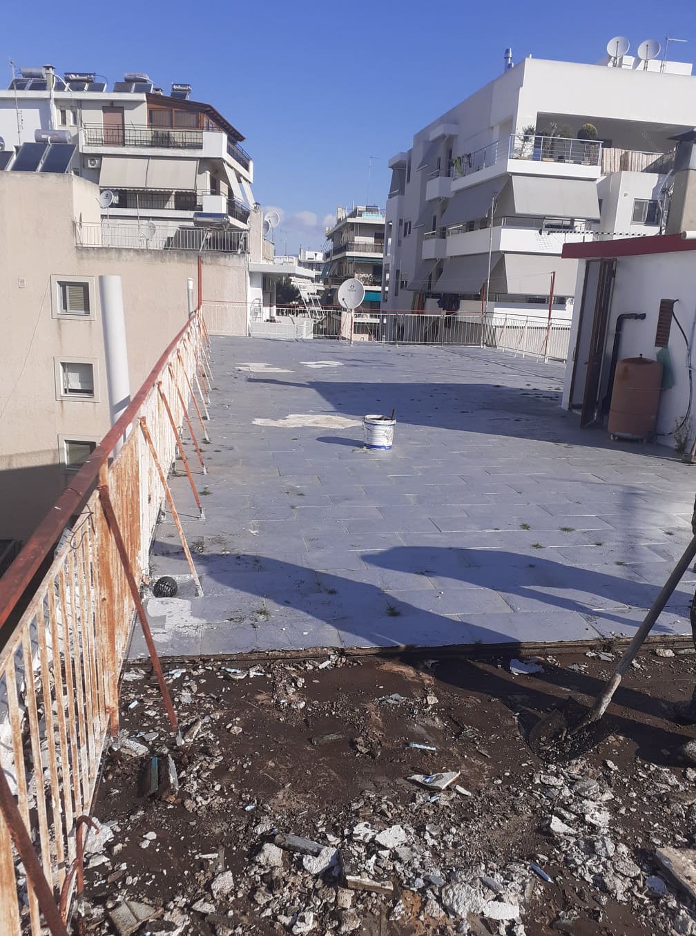 Βατή μόνωση ταράτσας στην Αθήνα - Μονώσεις Monotica